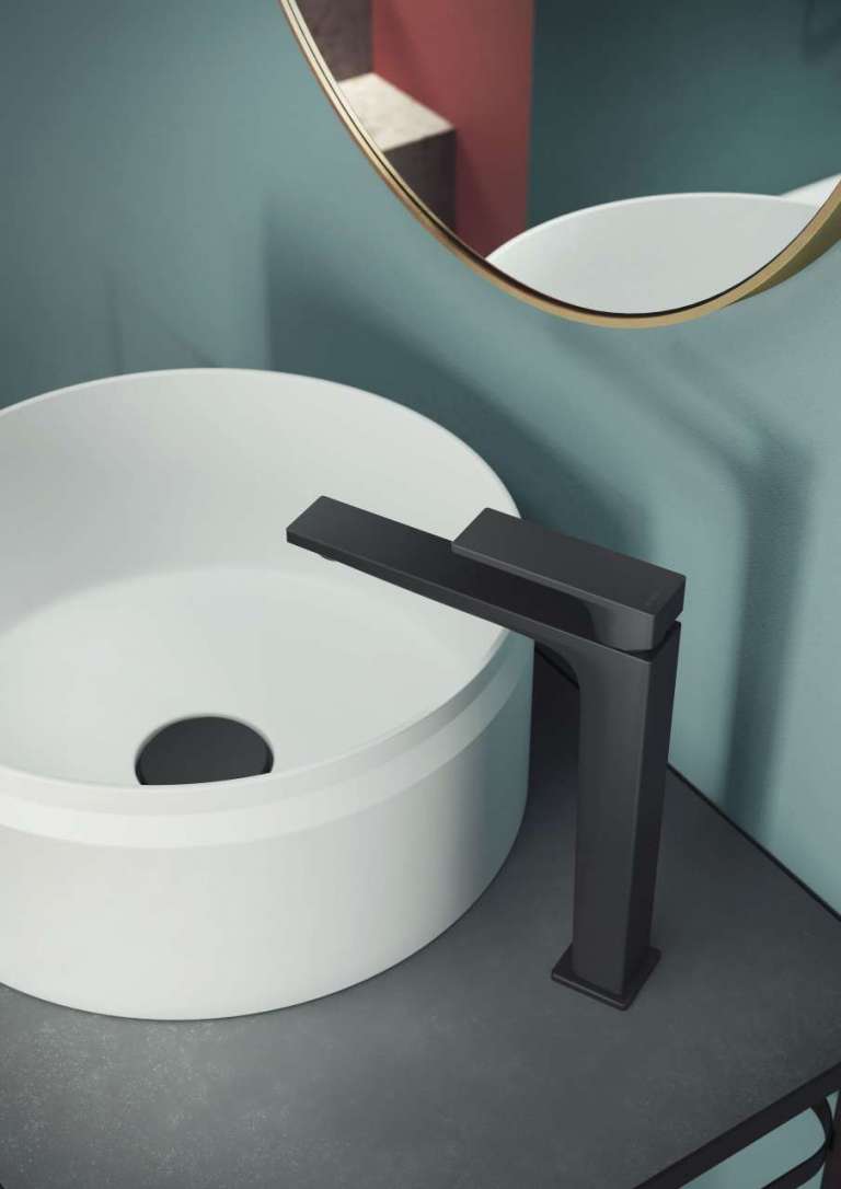 Seven by Nobili Rubinetterie, quando le linee squadrate sono ergonomiche