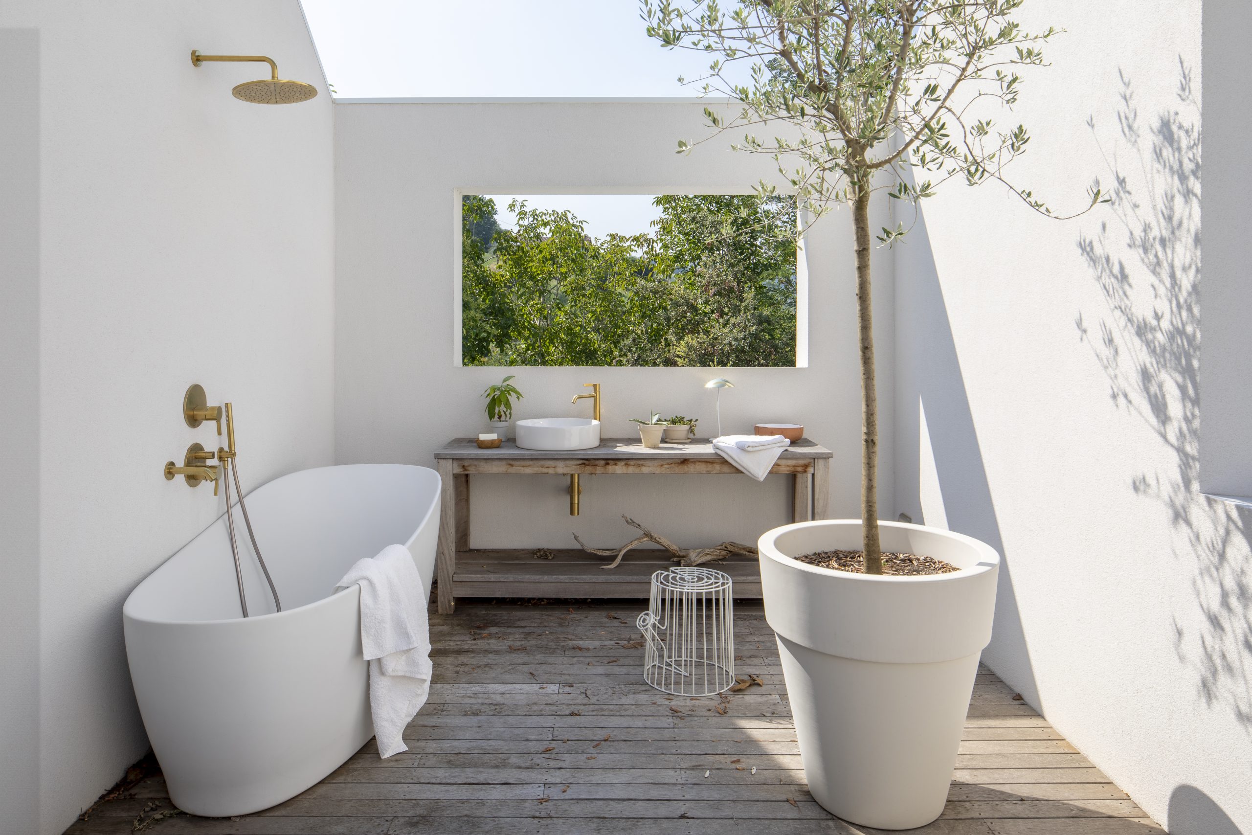 Arte, natura e design si incontrano nella casa-atelier di Marcantonio ...