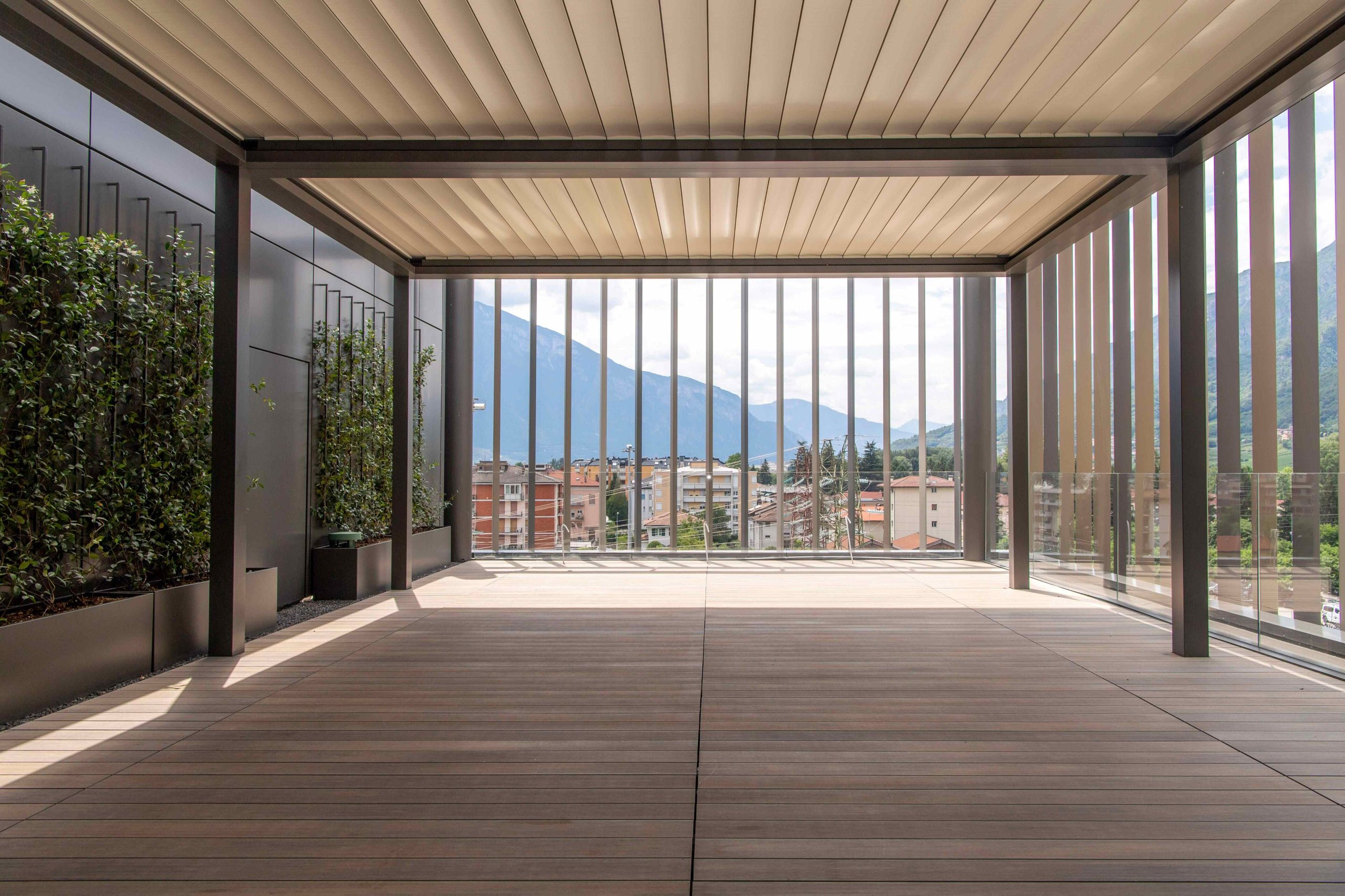 Il decking dell'outdoor living per architetture senza confini | Area