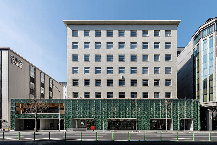 Cocon Karasuma | Area