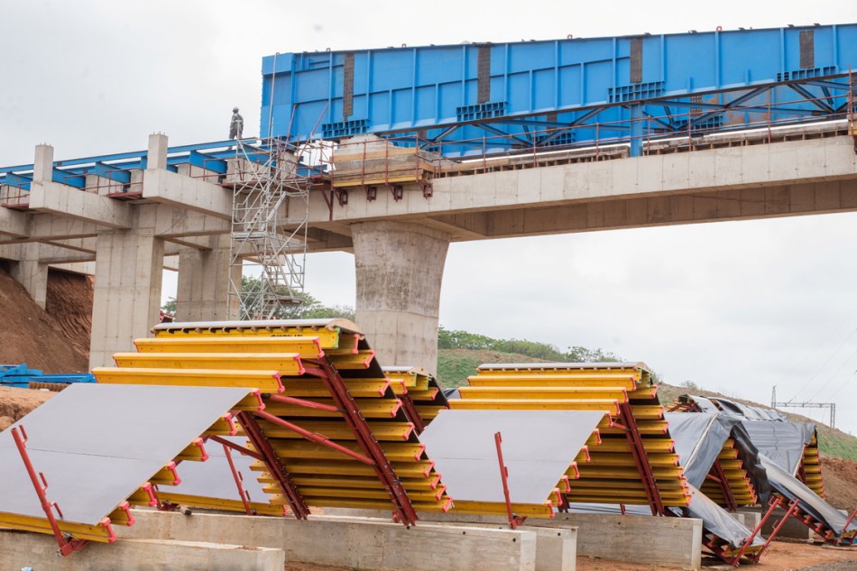 Pilosio for a viadut in Durban | Arketipo