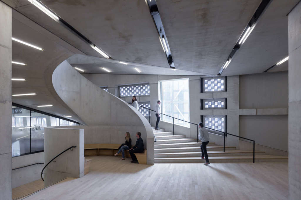 The New Tate Modern, Herzog & de Meuron, London | Arketipo