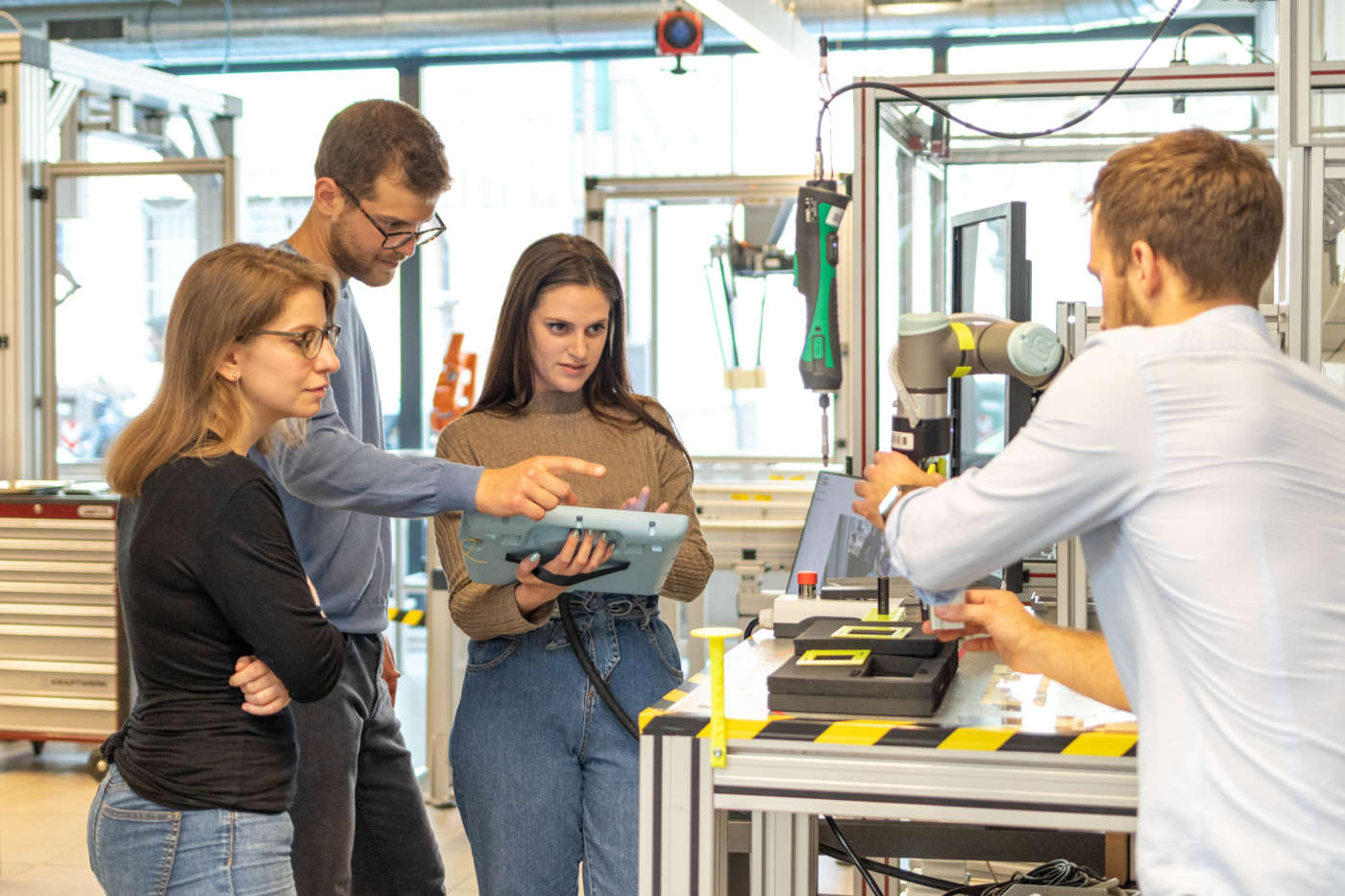 Cybersecurity: la tecnologia Endian protegge la Smart mini factory dell ...