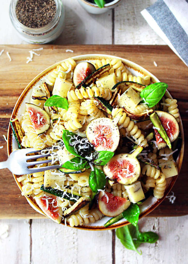 Pasta zucchine, zola e fichi - Cucina Naturale