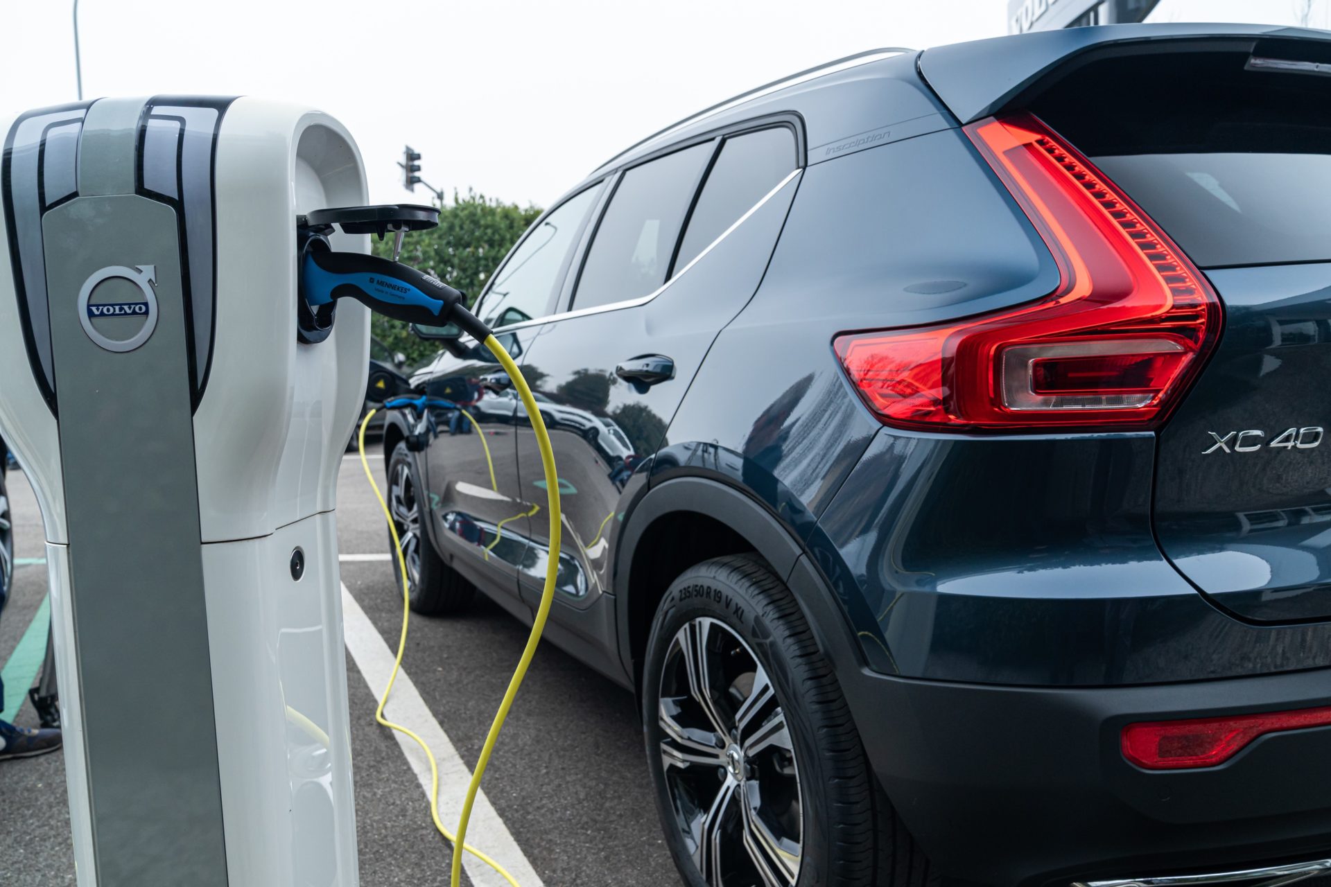 SUV Volvo, the hybrid plug-in is coming - Electric Motor Engineering