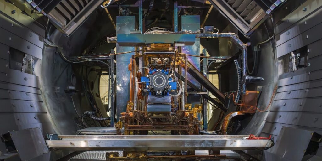 The tests for the solar electric propulsion in the space are starting ...