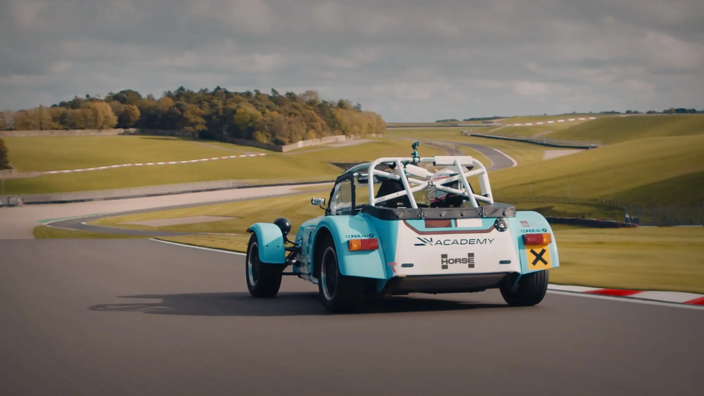 Ultra-compact hybrid powertrain concept