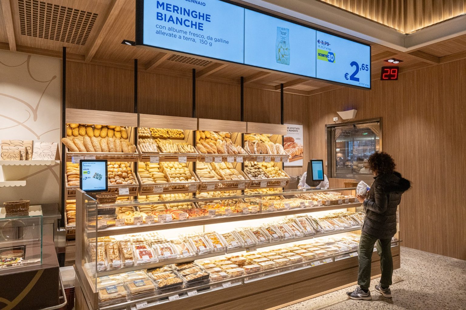 Gallery. Esselunga raddoppia la presenza a Modena