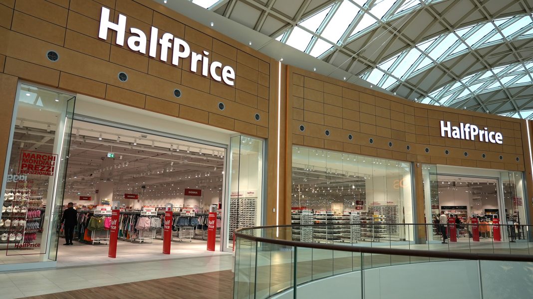 Gallery. HalfPrice: il debutto italiano al Merlata Bloom Milano