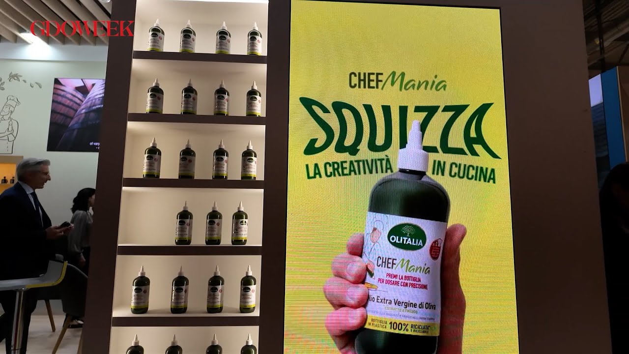 Chef Mania con bottiglia squeeze professionalità in cucina per Olitalia ...