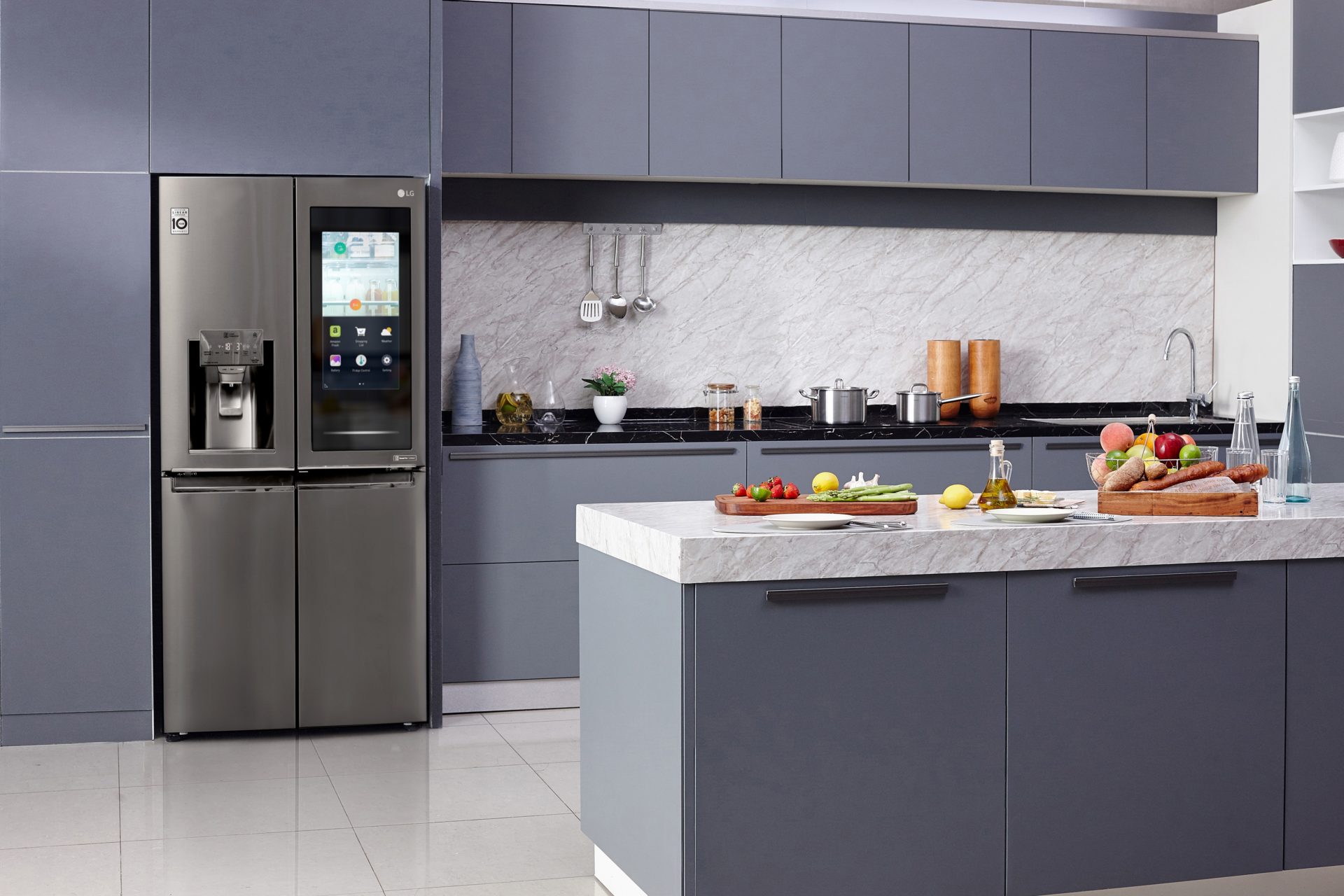 LG: two new InstaView smart refrigerators - HA Factory