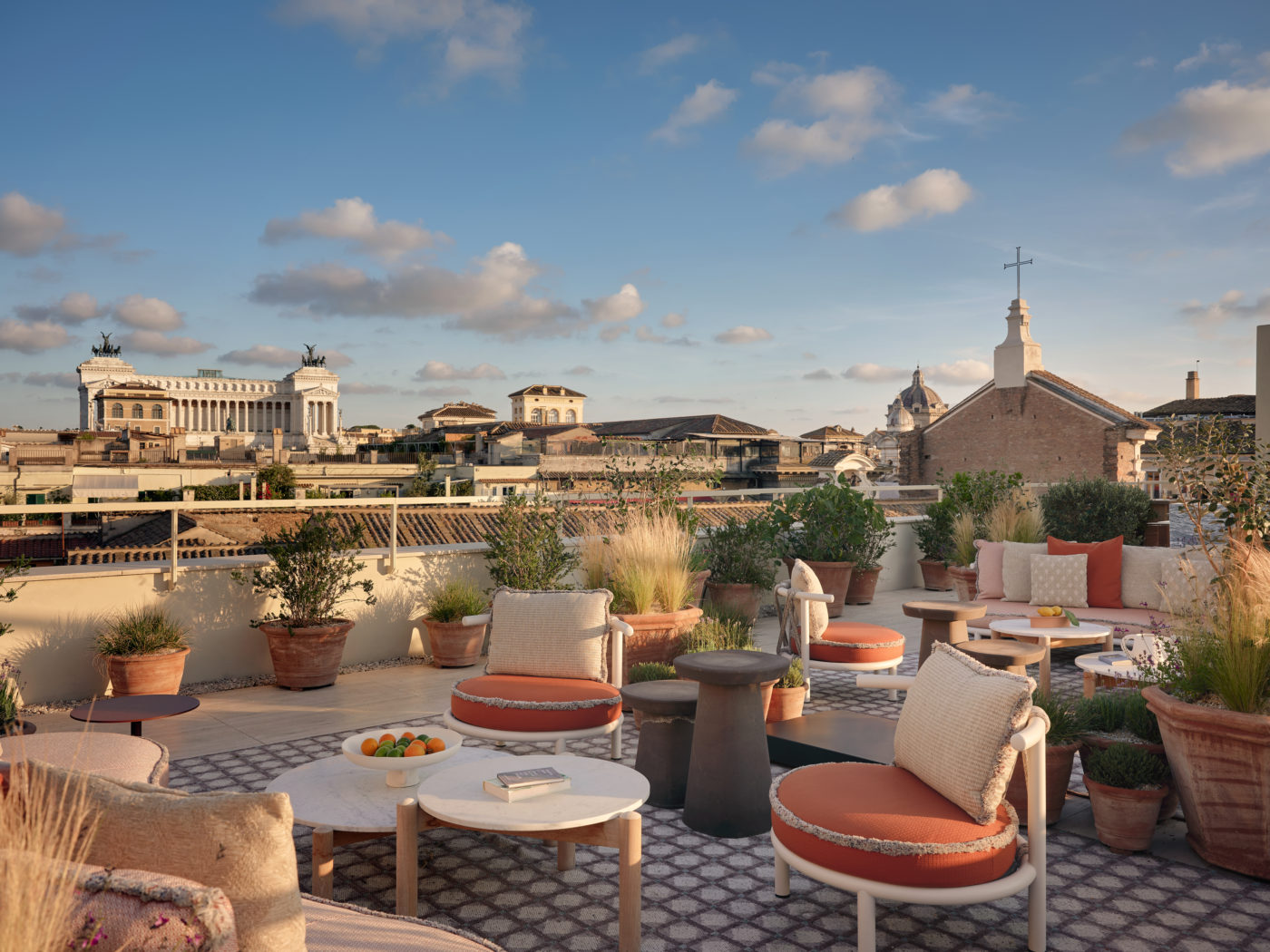 Le trame e i colori di Warli per il Six Senses Rome - Hotel Domani
