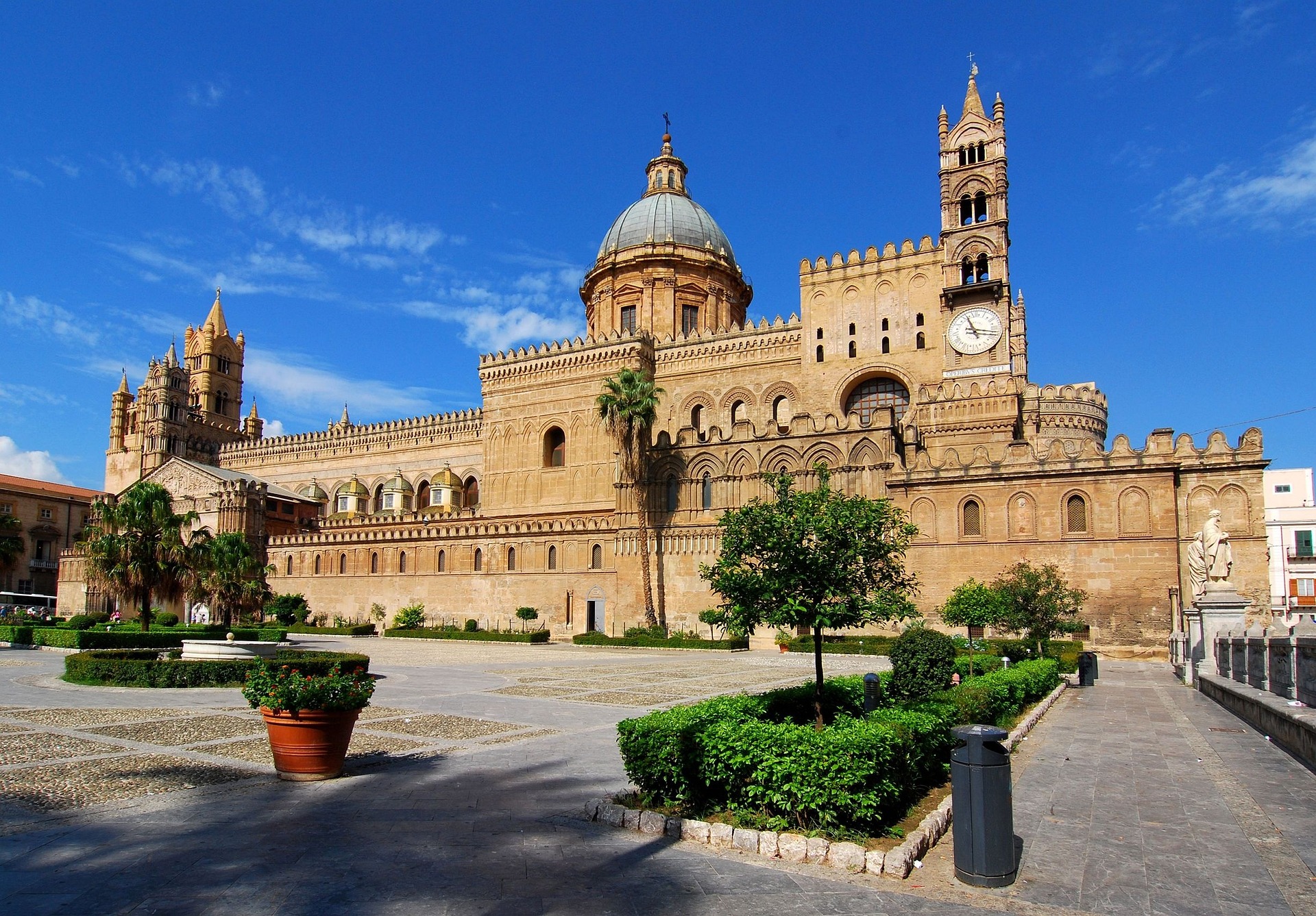 Palermo Quanto pesa Santa Rosalia Il Festino Della Patrona Volano