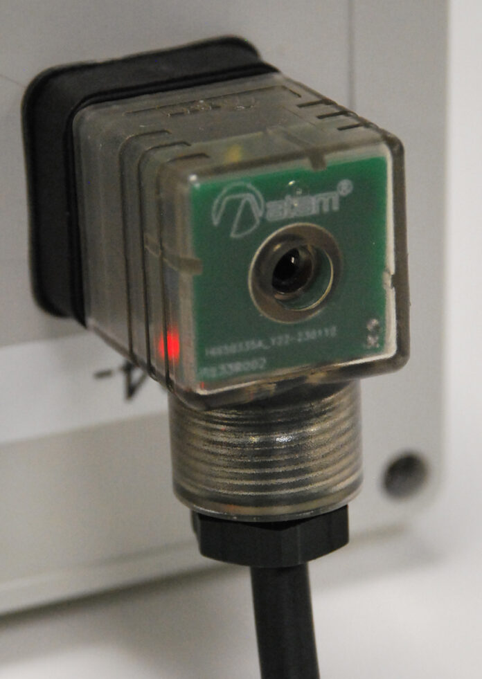 ATAM integra i sensori nei connettori Forma A - Il Progettista Industriale