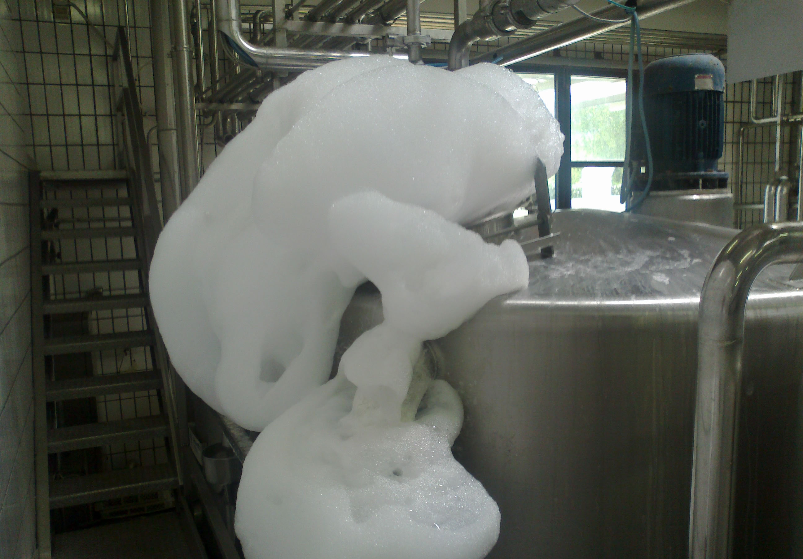 CIP cleaning operations by single-phase acid procedure - Italian Food Tech