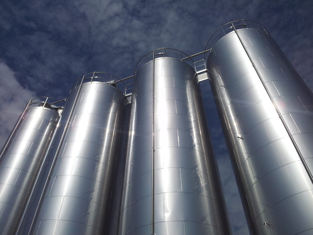 Food-grade storage silos of raw materials - Italian Food Tech