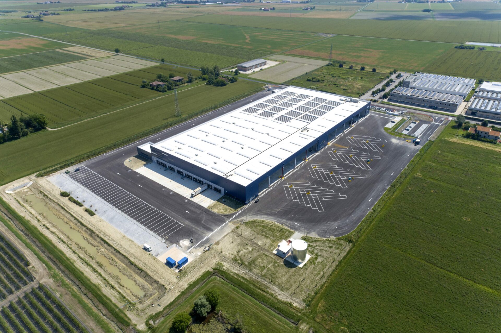 A Sala Bolognese, il più grande polo logistico di Logicor in Italia ...