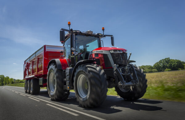 Massey Ferguson Serie MF 8S vince il premio Farm Machine 22 - Macchine ...