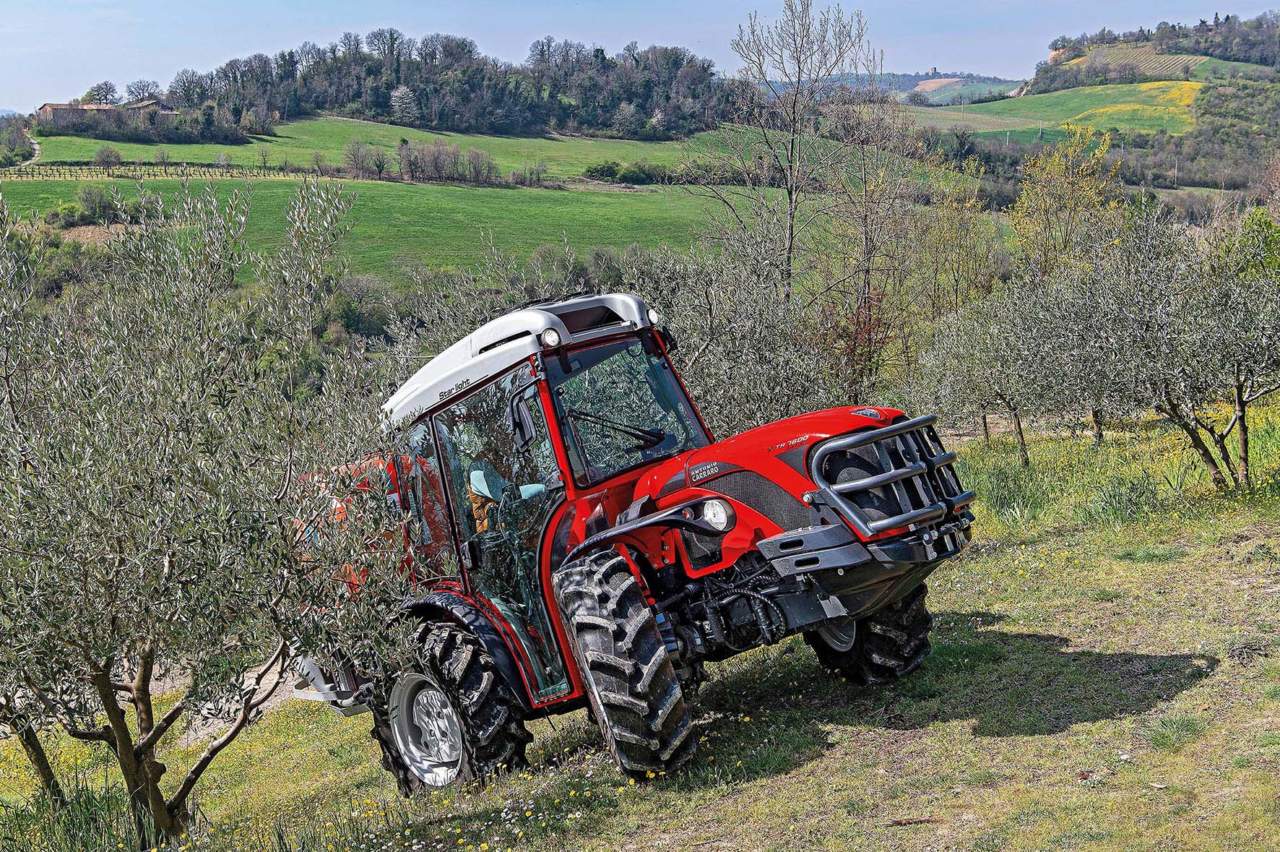 TR 7600 Infinity: l’idrostatico “intelligente” - Macchine Agricole