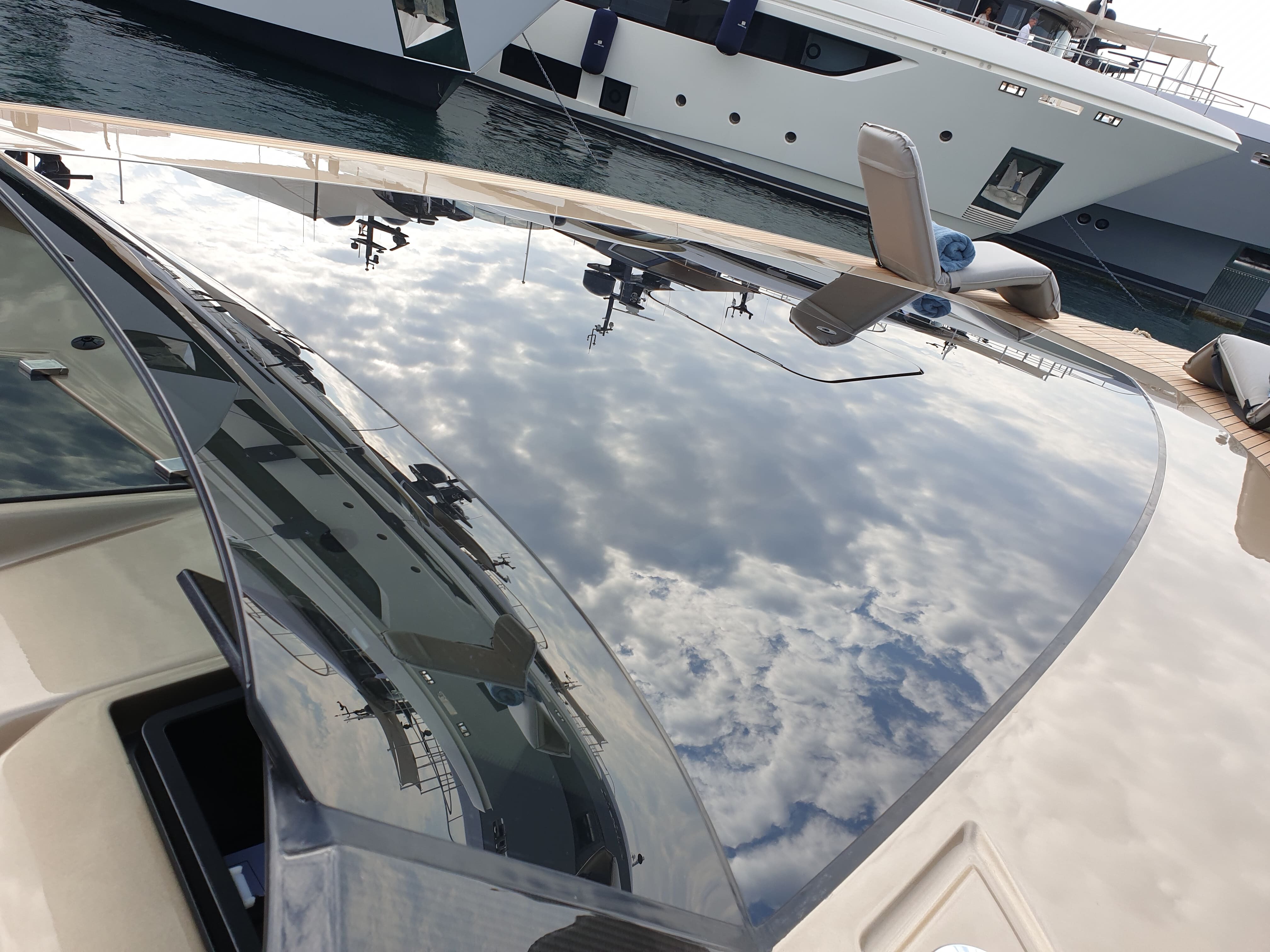 Inglas Vetri: curved glass for the marine industry - Nautech News