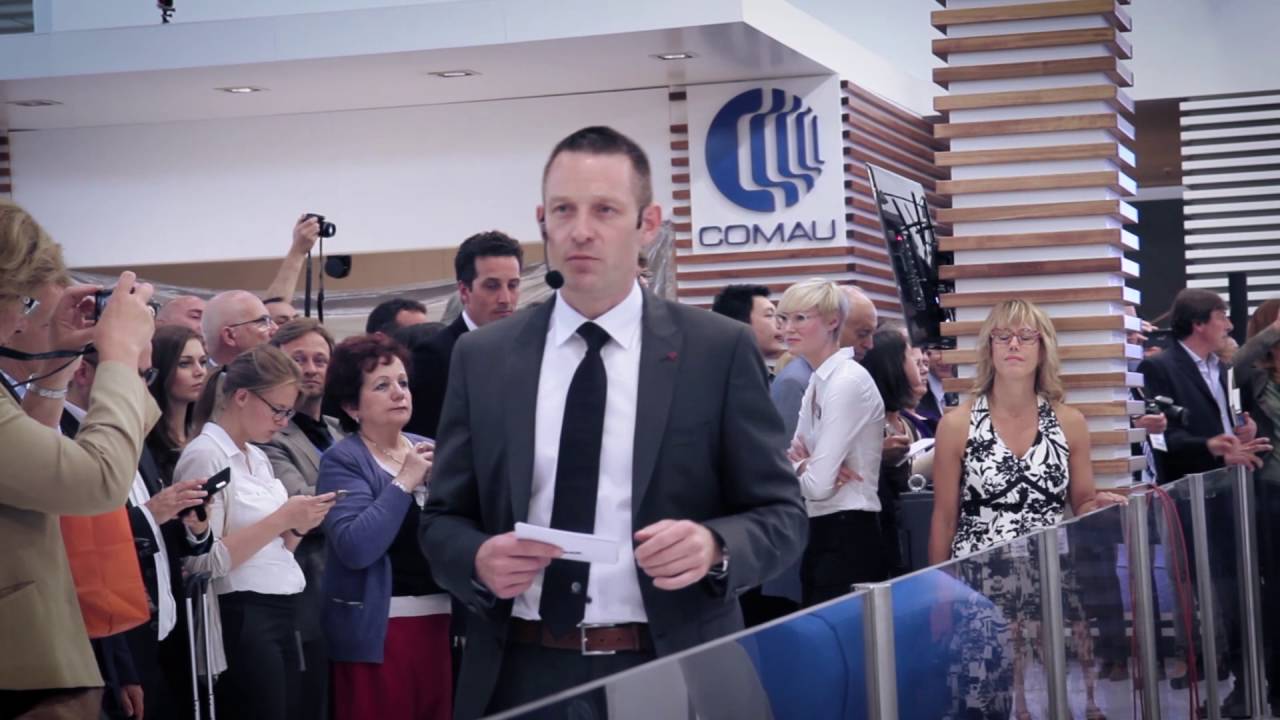 Comau lancia il robot collaborativo AURA - Plastix