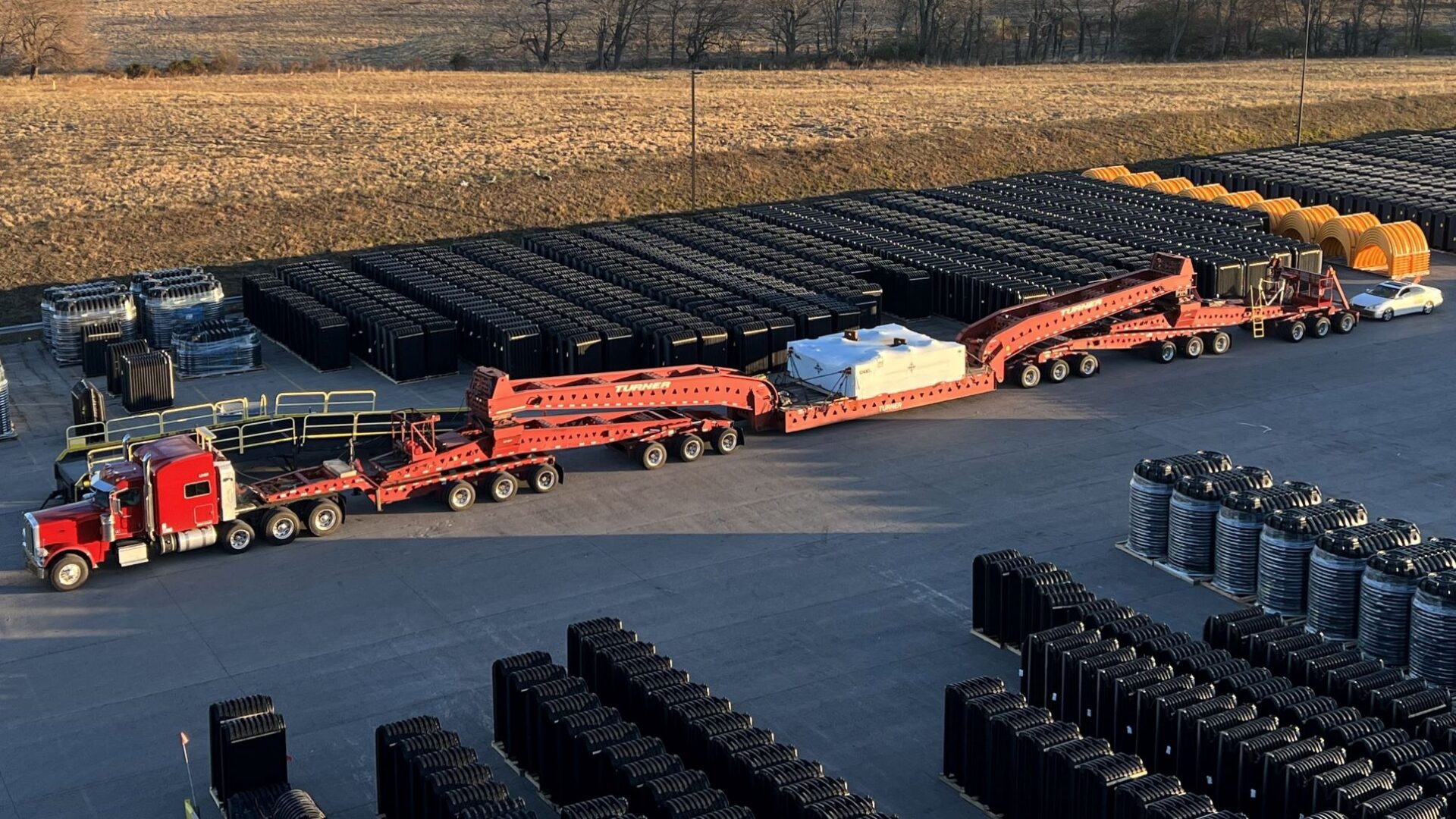 Due presse Engel giganti per il Nord America - Plastix