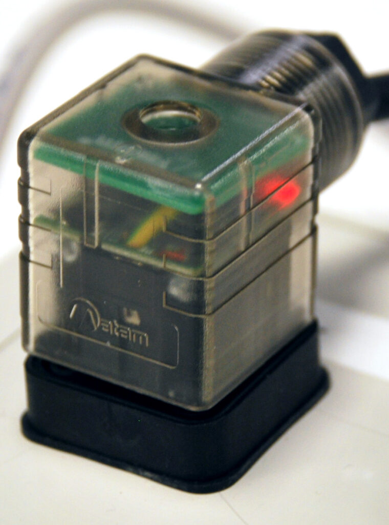 Sensors integrated in the connectors - Power Transmission World