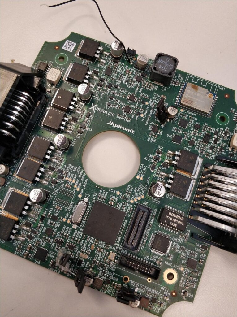 Mechatronics and hydraulics together.Smart Power Unit is a programmable