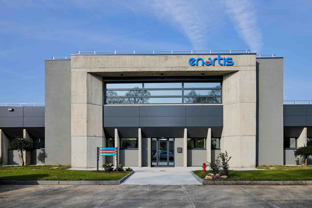 Enartis inaugura la nuova sede a Galliate, cuore dell’innovazione enologica